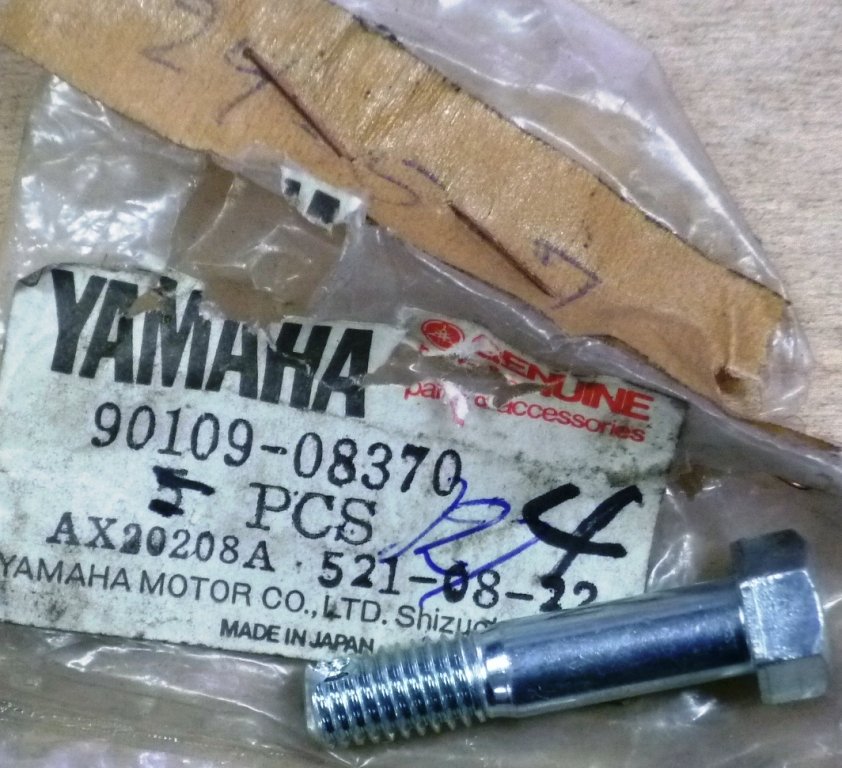 Bolt 90109-08370 - Yamaha - Brdr. Sejr Motorcykler ApS